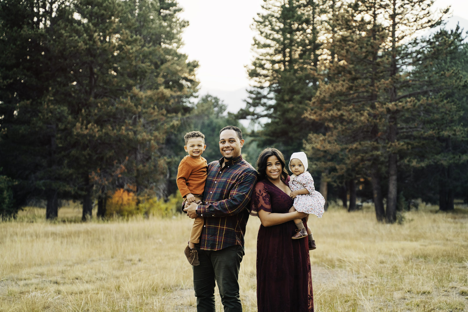 HOW TO TAKE YOUR OWN FAMILY PHOTOS - linettegary.com